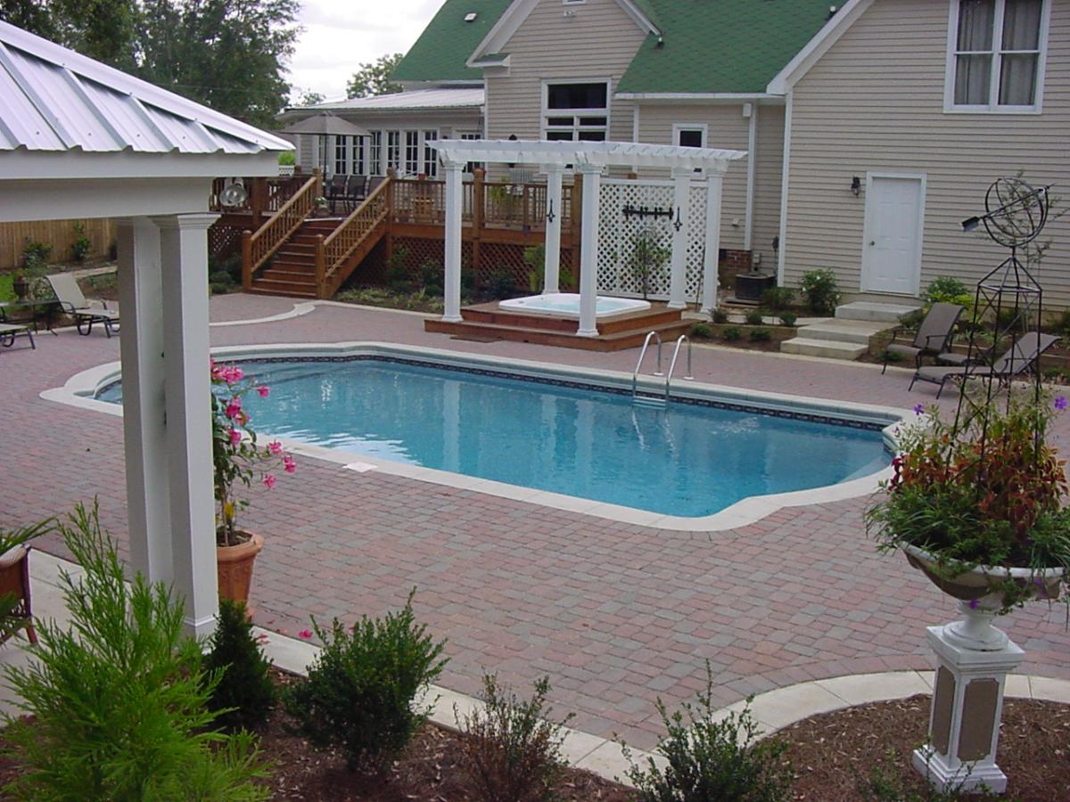 Custom Decking | Brown’s Pools & Spas Inc. | Brown's Pools & Spas Inc.