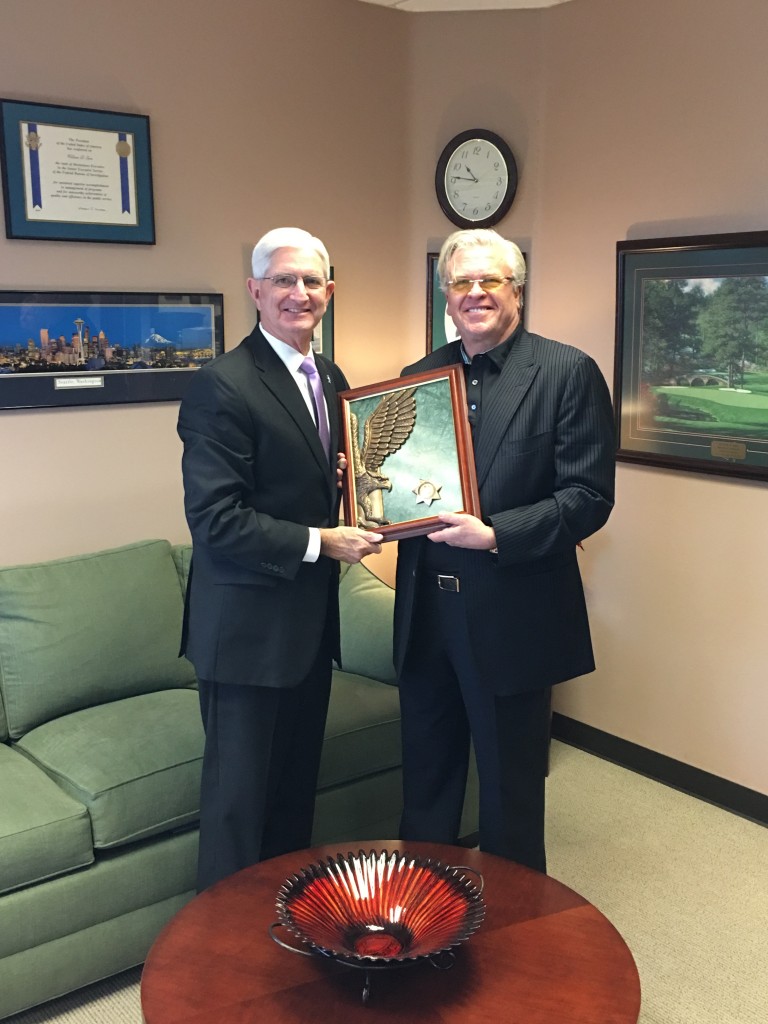 Ron White Became Honorary Sheriff | Electra Star Management